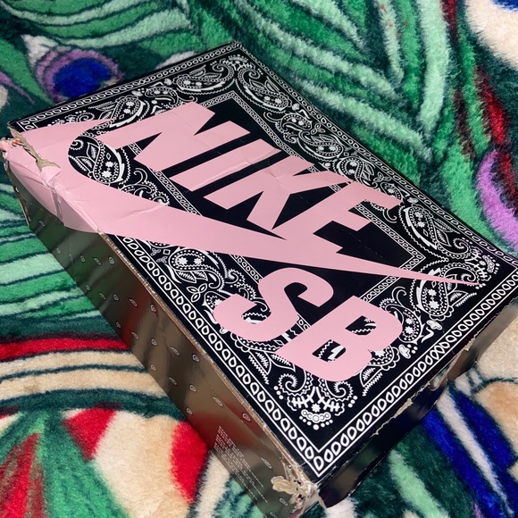 Shoes | Nike Sb Dunk Travis Scott Size 15 Damaged Box | Poshmark